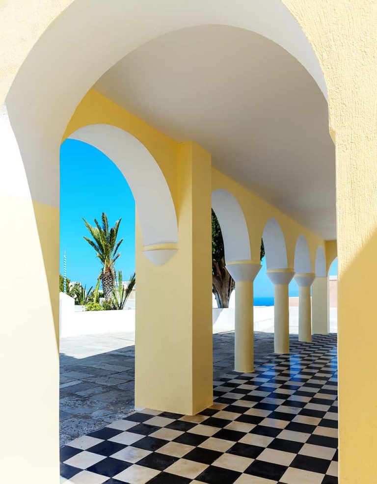 6 Original Ideas For Using Checkerboard Floor In Your Home