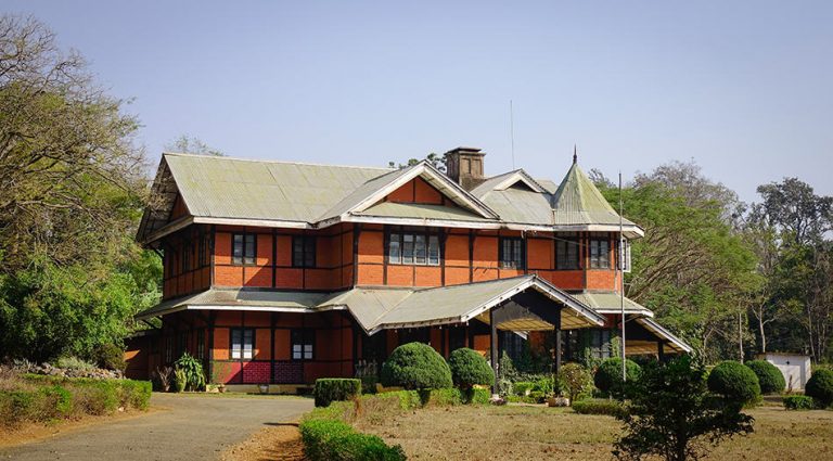 Colonial Style House - What It Is, Characteristics and Types - Homenish