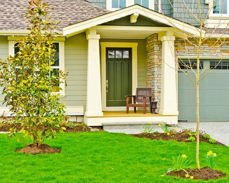 17 Green Front Door Ideas to Bring Harmony to Your Home with Pictures