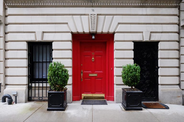 25 Red Front Door Ideas to Make an Ultra Dynamic Entrance