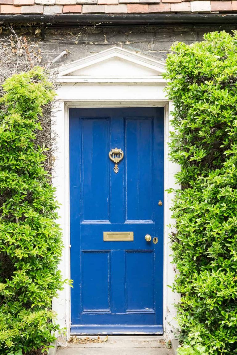 30 Blue Front Door Ideas for a Classy Curb Appeal