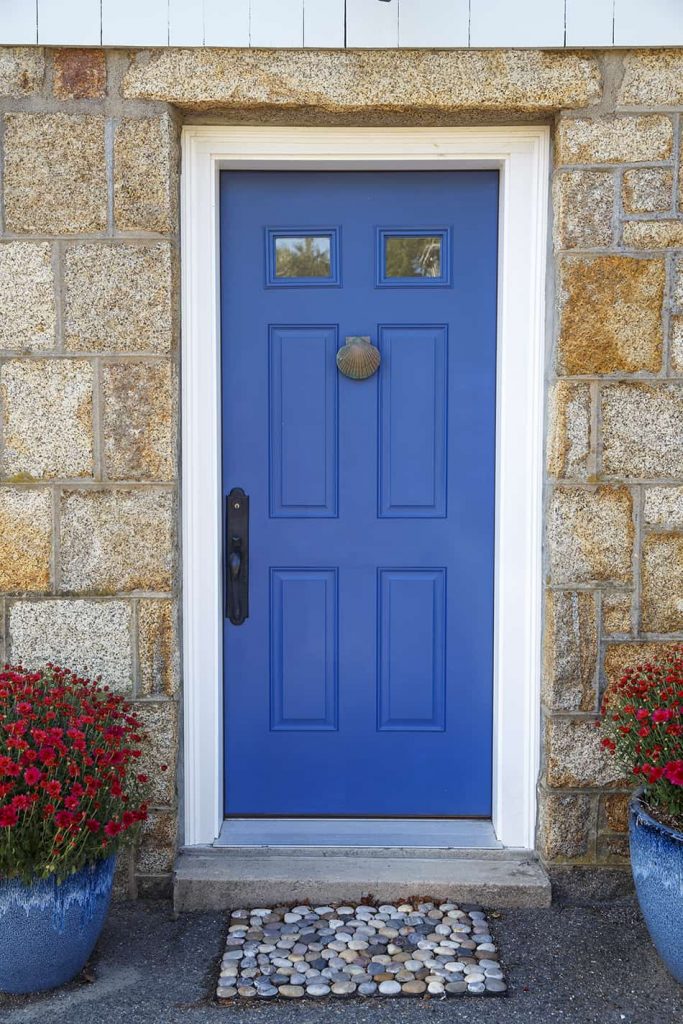 22 Blue Front Door Ideas for a Classy Curb Appeal