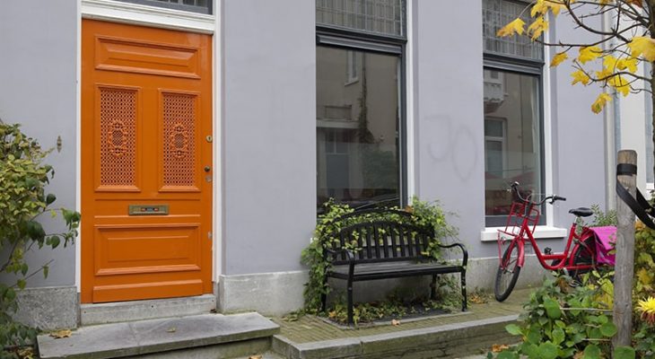 15 Orange Front Door Ideas for a Bright and Striking Entrance (with ...