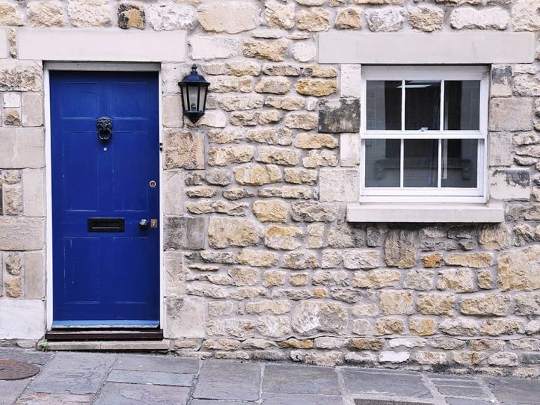 22 Blue Front Door Ideas for a Classy Curb Appeal