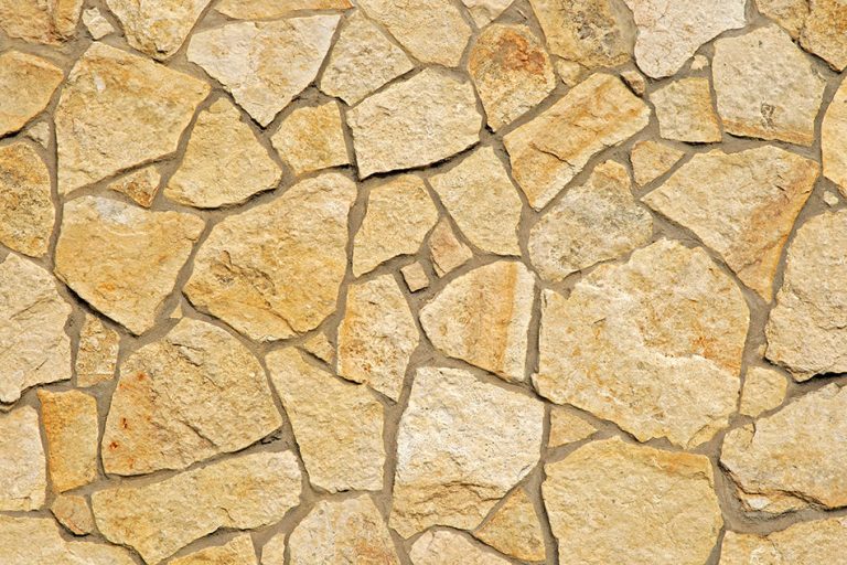 5 Types of Stone Siding for Home Exteriors With Pictures
