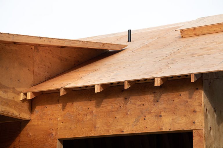 5 Maintenance-Free Gutter Alternatives that Look Better