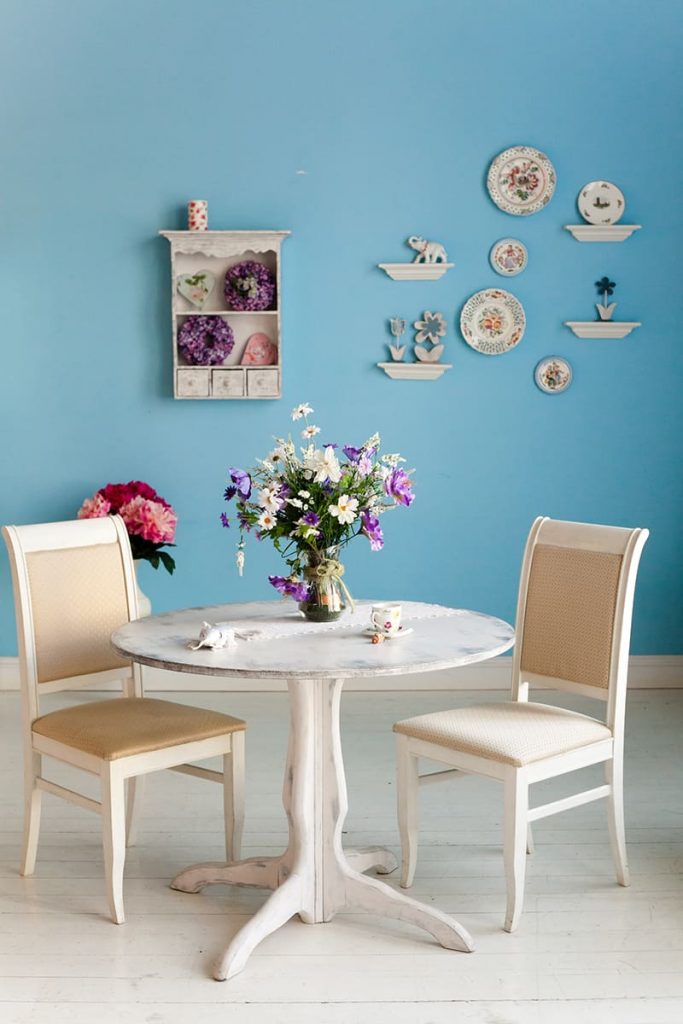 19 Visually Stunning Wall Decor Ideas for the Dining Room