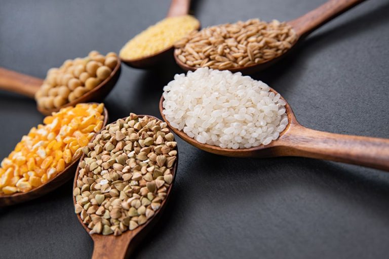 19 Different Types of Kitchen Utensils (Pictures Included)