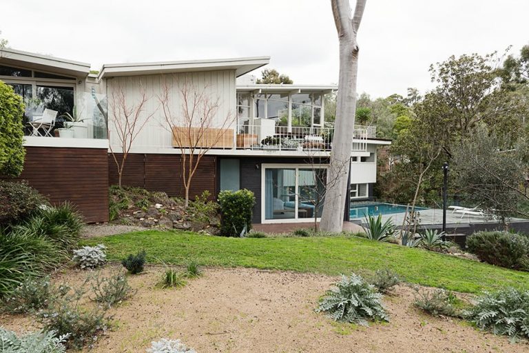 Butterfly Roofs - Definition, History, Identification, Pros/Cons - Homenish