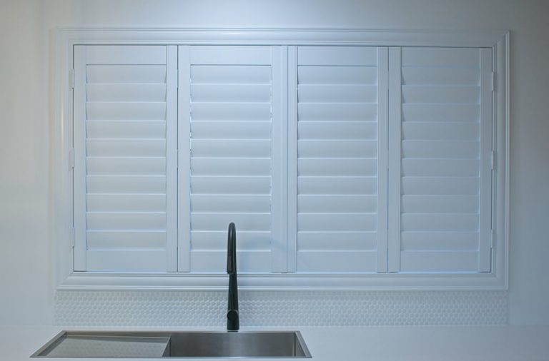 20 Inspiring Kitchen Window Ideas - How to Dress Your Kitchen Window ...