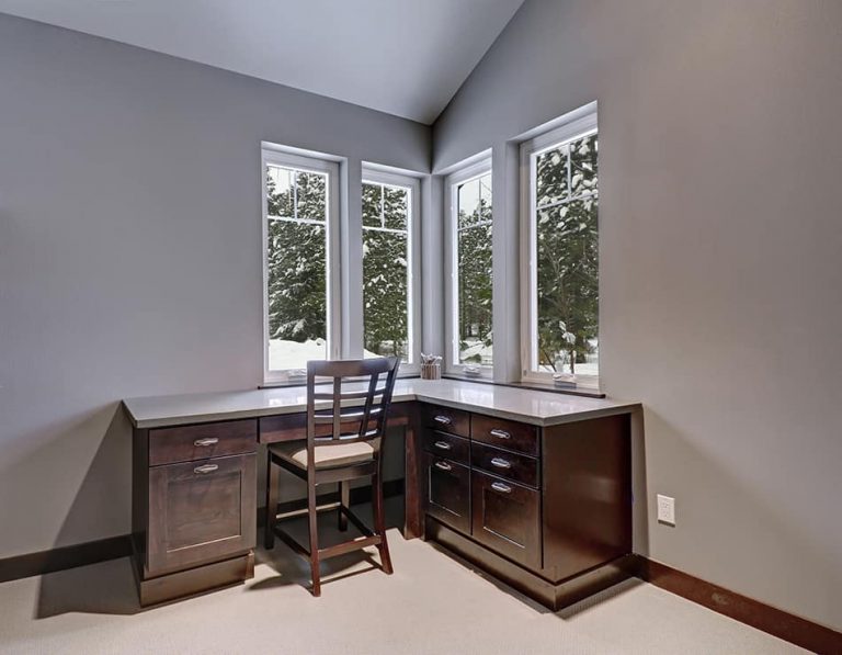 19 Different Types of Desks and Their Uses (Inc. Pictures) - Homenish