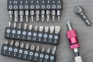 Top 5 Magnetic Bit Holders For the Most Accurate Screw Driving - Homenish