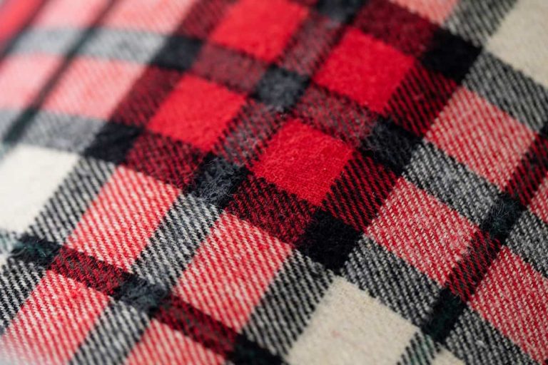 8 Different Types of Pillowcases (Shapes, and Materials) - Homenish