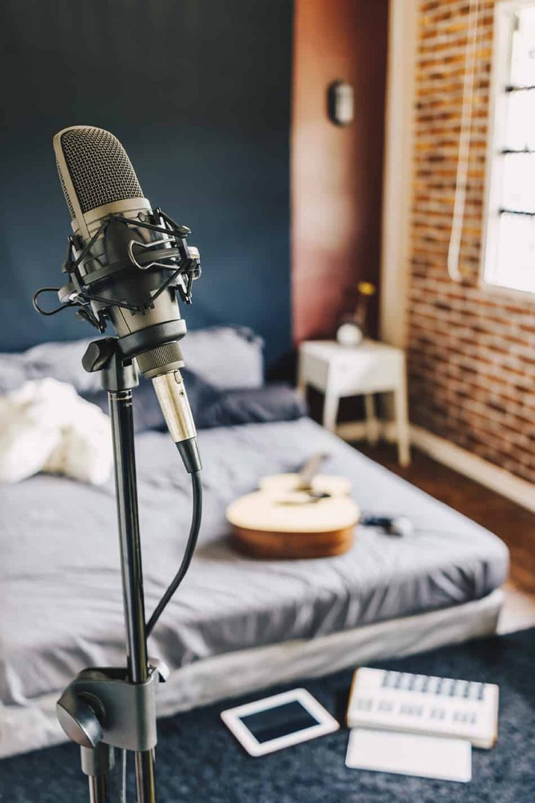 13 Music Room Decor Ideas to Get Tuned Into