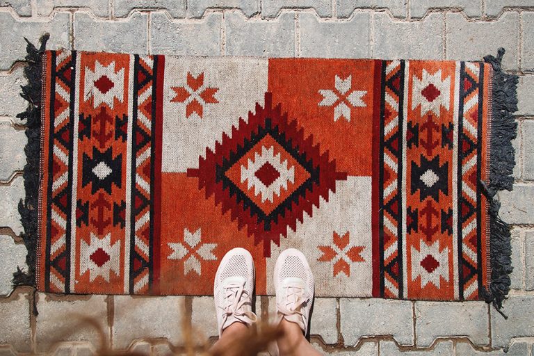 20 Different Types of Rugs with Pictures - Homenish