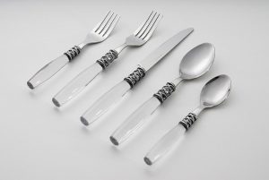 Flatware Vs Silverware: Differences and Similarities - Homenish