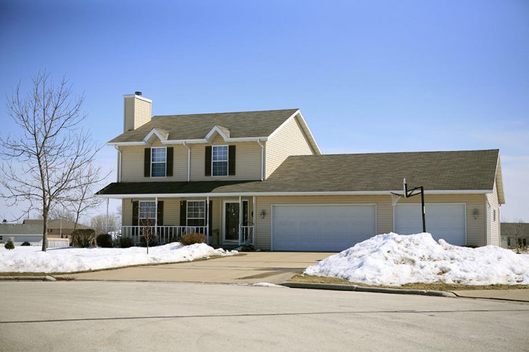 5 Types of Split Level Homes Explained - Homenish