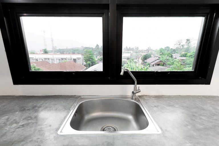 What Are the Kitchen Sink Dimensions? (with Drawings)