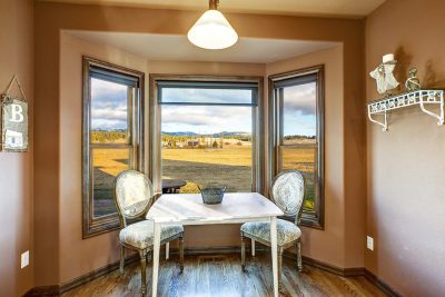 Guide to Breakfast Nook Dimensions with Drawing