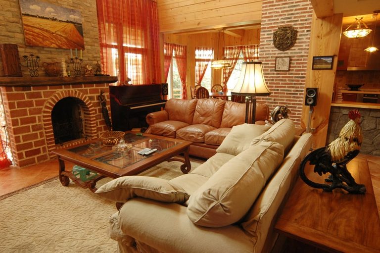 6 Enriching Western Decor Ideas for Living Room
