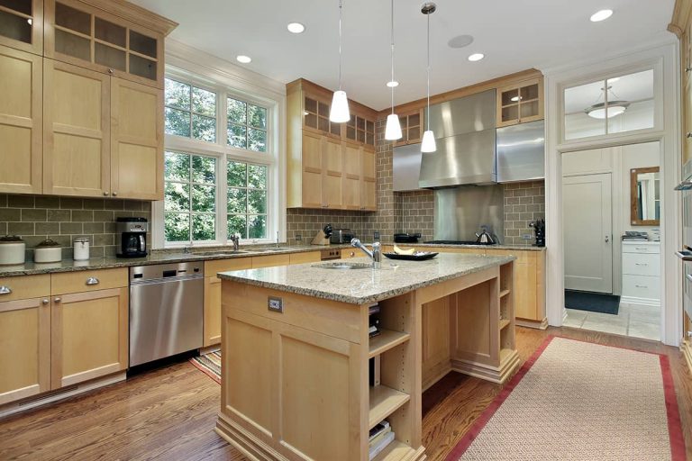 What Color Floor Goes with Oak Cabinets? [5 Oak Colors & 6 Floors Options]