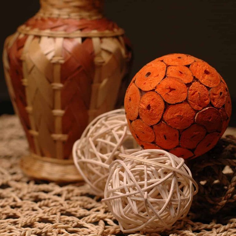 8 Colors that Go with Ivory (with Pictures) - Homenish