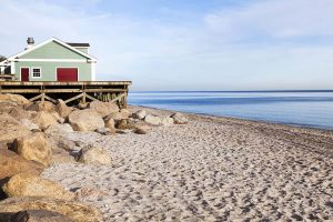 8 Beautiful Beach House Exterior Colors For Inspiration