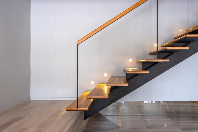 9 Beautiful Stair Trim Ideas For Inspiration - Homenish