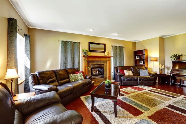 9 Practical 20' x 25' Living Room Layouts
