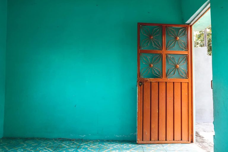 8 Excellent Colors that Go with Rust (Photos Inc.) - Homenish