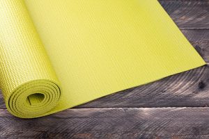 Standard Yoga Mat Sizes (with Drawing)