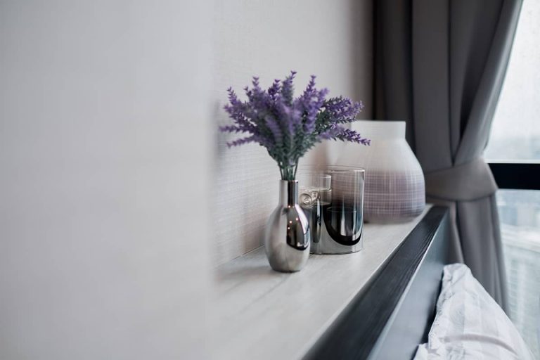 9 Excellent Colors that Go with Silver - Homenish