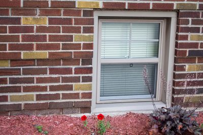 What Color Mulch Goes with A Red Brick House?