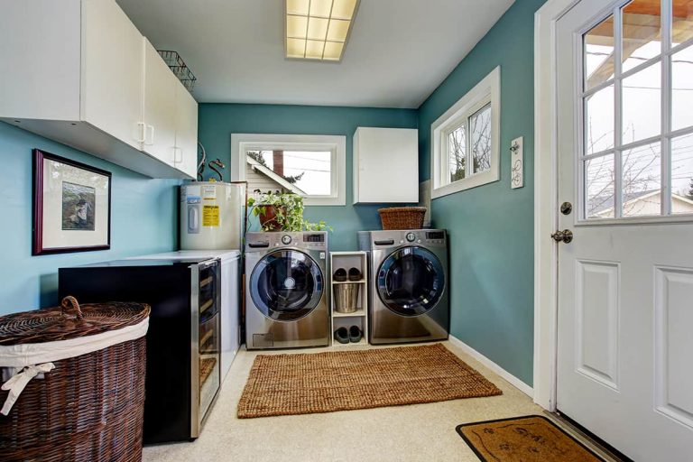15 Laundry Room Layouts (with Designs) - Homenish