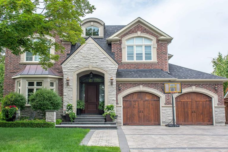 10 Garage Door Colors for a Brown House - Homenish