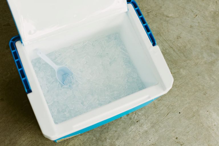 Guide to Cooler Sizes (with Drawings)