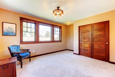 14 Desirable Paint Colors that Go with Oak Wood Trim