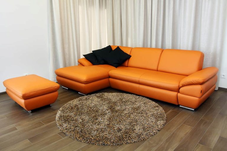 What Color Rug for an Orange Couch? [8 Awesome Options] - Homenish