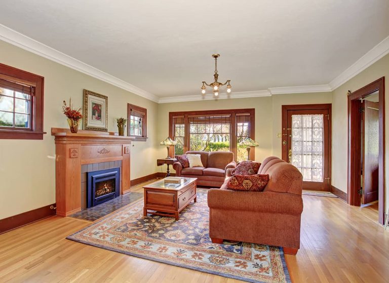 What Color Rug Goes with Light Wood Floors? - Homenish