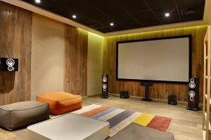 What Colors to Paint a Media Room? - Homenish