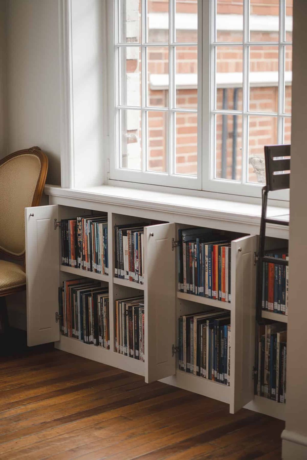 30 Creative Under Window Bookshelf Ideas