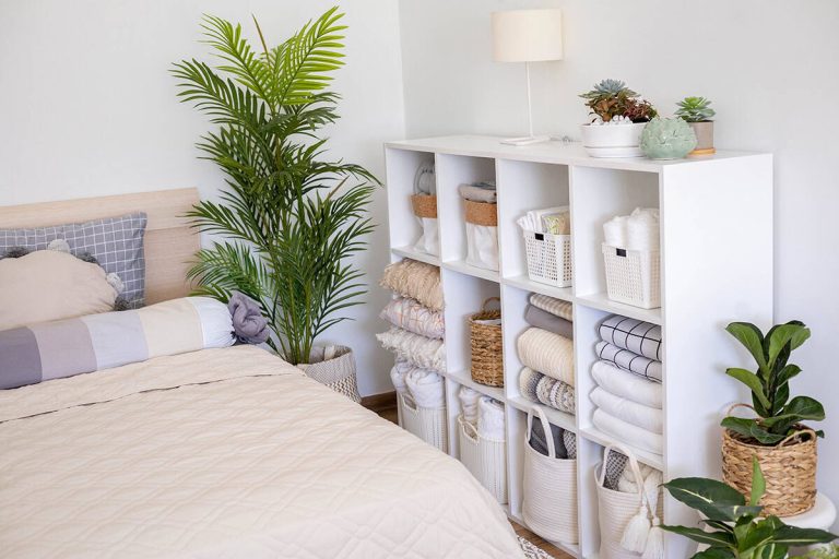 Average Bedroom Size and Layout Guide (with 9 Designs) - Homenish