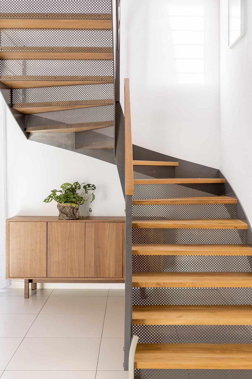 32 Stair Landing Ideas You'll Want to Try