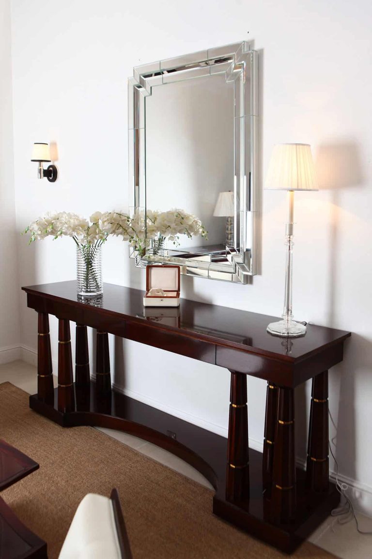 50 Console Table Decor Ideas for Every Season and Style