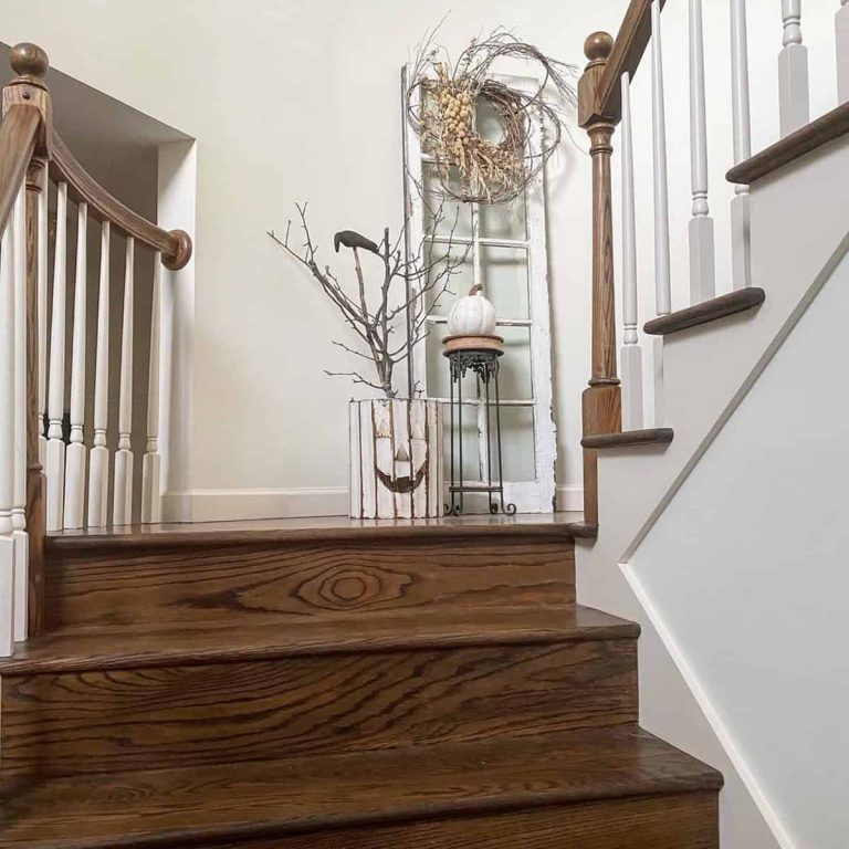 32 Stair Landing Ideas You'll Want to Try - Homenish