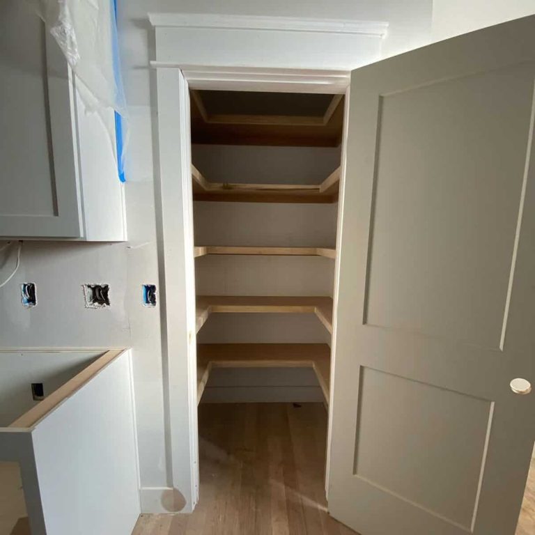 42 Smart Pantry Shelf Ideas For Better Storage