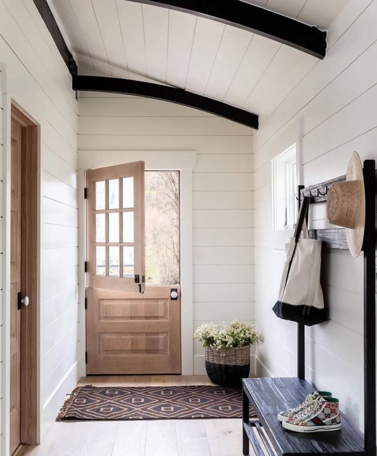 44 Easy Small Entryway Ideas for Tight Spaces