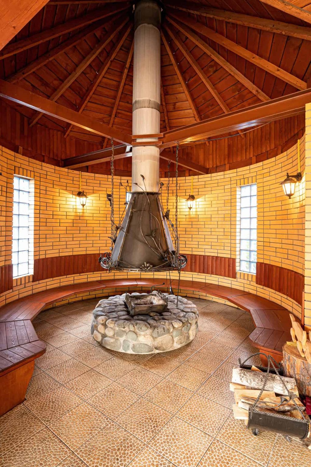 33 Brick Fire Pit Ideas to Fall in Love With
