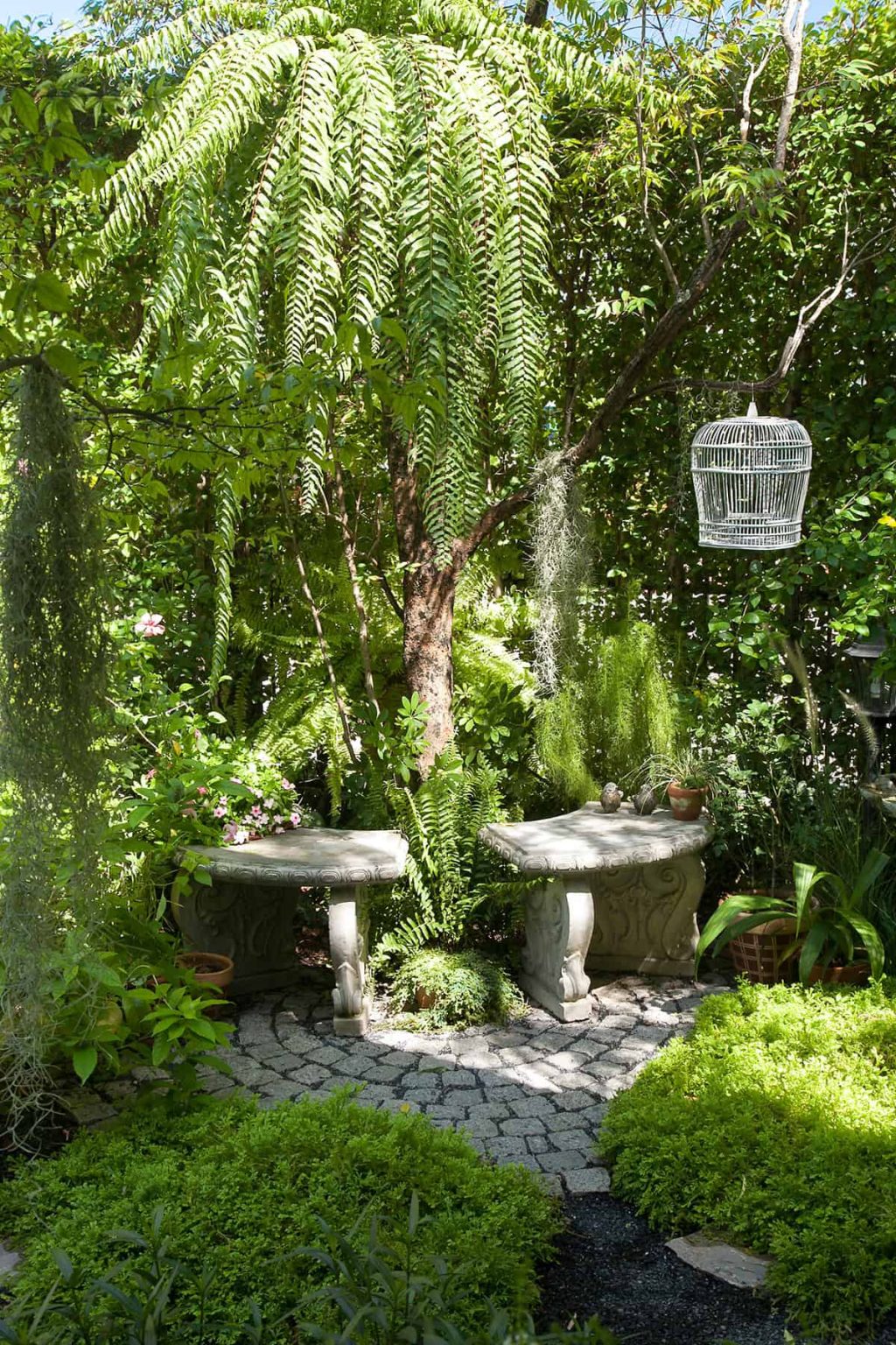 32 Gorgeous Outdoor Patio Decorating Ideas You'll Want to Steal