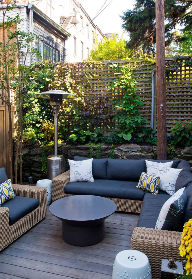 32 Gorgeous Outdoor Patio Decorating Ideas You'll Want to Steal